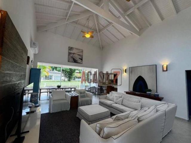 Casa com 7 dormitórios à venda, 280 m² Praia de Guaecá São Sebastião/SP