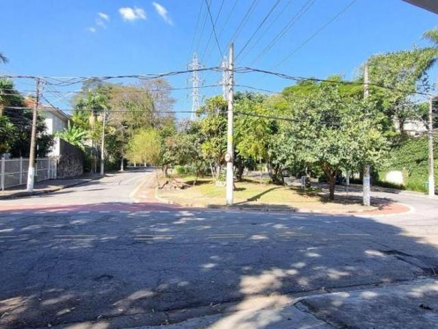 Casa com 7 dormitórios à venda, 554 m² por R$ 4.500.000 Jardim Guedala São Paulo/SP