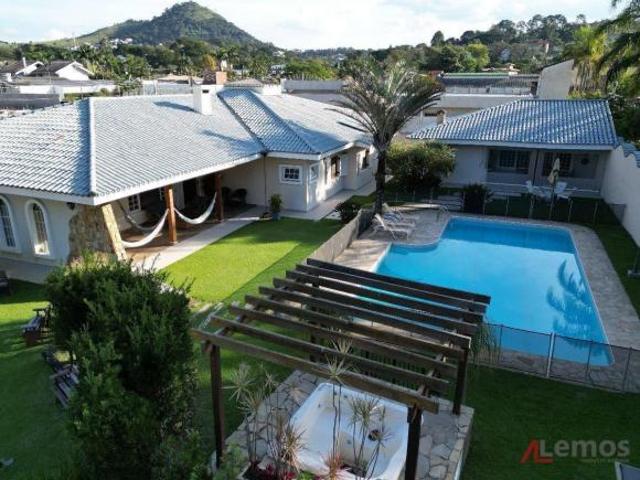 Casa com 7 dormitórios à venda, no Condomínio Flamboyant em Atibaia/SP CA4959