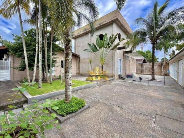 Casa com 7 dormitórios e área de lazer completa no Jardim Pernambuco – Alfa Imóveis Guarujá