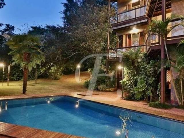 Casa com 7 quartos à venda, 628 m² por R$ 3.800.000 Residencial Morada dos Lagos Barueri/SP