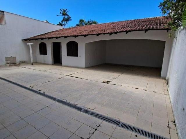 Casa com 7 Quartos à Venda em Atami