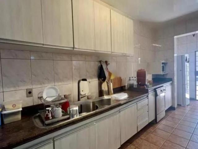 Casa com 7 quartos à venda em Belo Horizonte, no bairro João Pinheiro