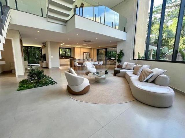 Casa com 7 quartos à venda em Riviera SP