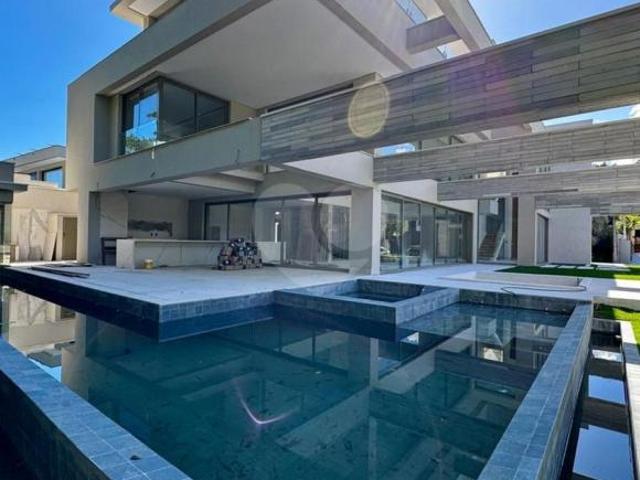 Casa com 7 quartos à venda em Riviera SP