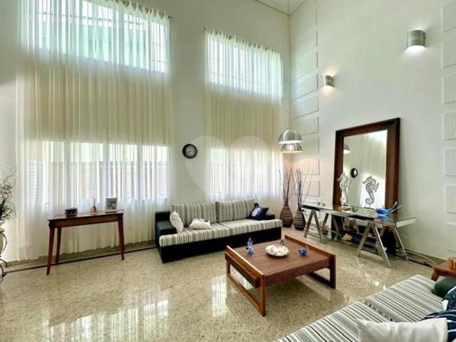 Casa com 7 quartos à venda em Riviera SP