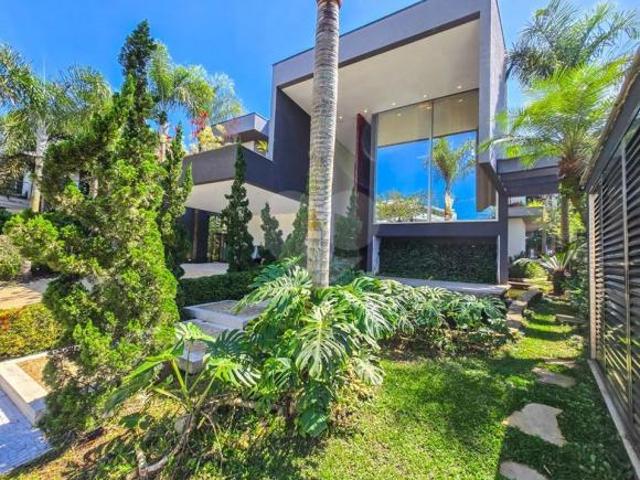 Casa com 7 quartos à venda em Riviera SP