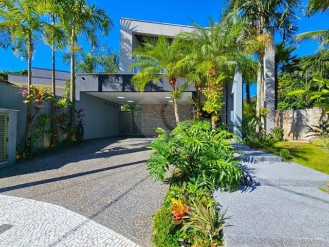 Casa com 7 quartos à venda em Riviera SP