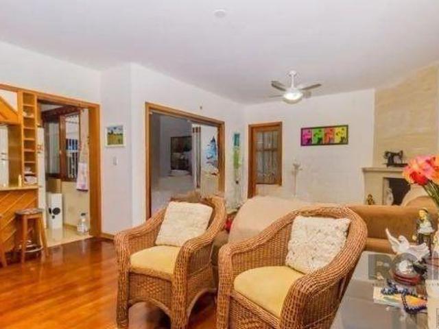 Casa com 7 Quartos e 6 vagas à Venda, 470 m² no Bairro Petrópolis