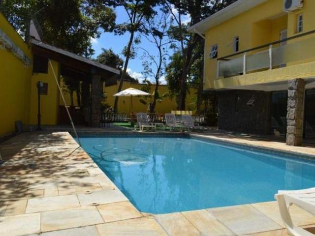 Casa com 7 Quartos para Venda, 880m², por R$ 1.950.000,00, em Interlagos, São Paulo / SP