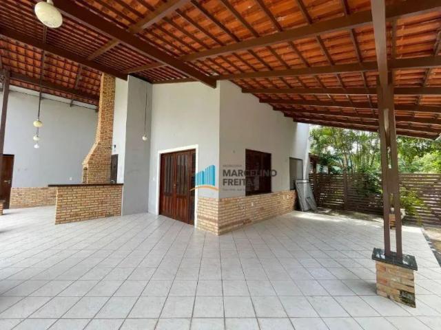 Casa com 7 Quartos para alugar, 350m² Guaribas