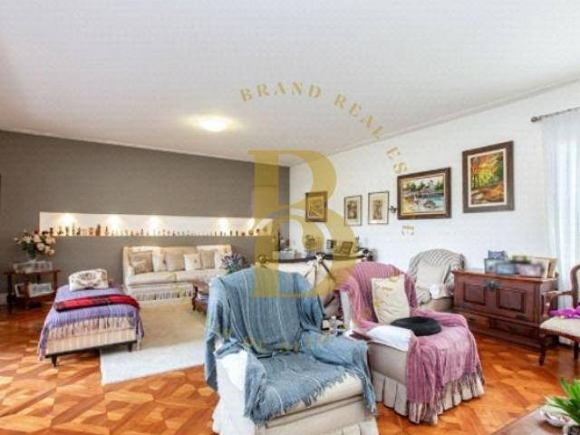 Casa com 800 m², 4 quartos sendo 2 suítes à venda no bairro Planalto Paulista