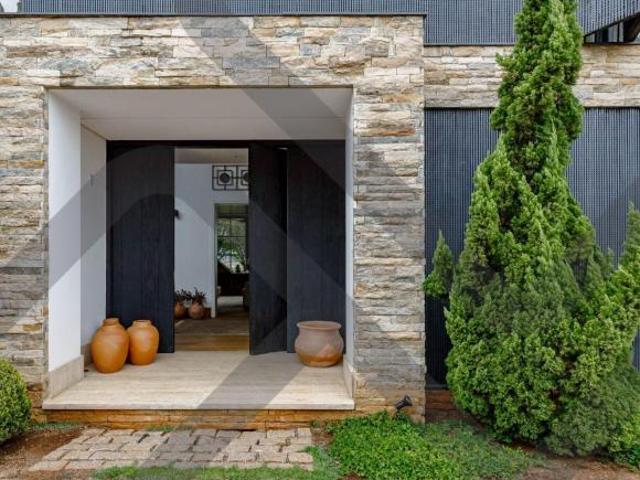 Casa com 800 m², 5 quartos sendo 5 suítes à venda na Fazenda Boa Vista