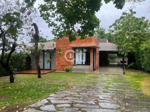 Casa com 800 m² e 3 quartos à venda no Condomínio Vivendas
