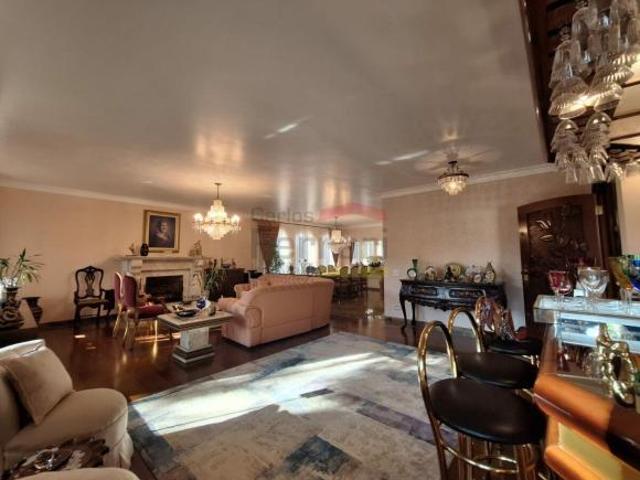 Casa com 800 m no Jardim Floresta 4 suítes 6 banheiros 8 vagas piscina churrasqueira