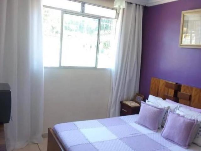 Casa com 80 m² e 2 quartos à venda em Jardim Regina Alice
