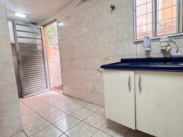 Casa com 80 m² e 2 quartos à venda em Parque Ipê