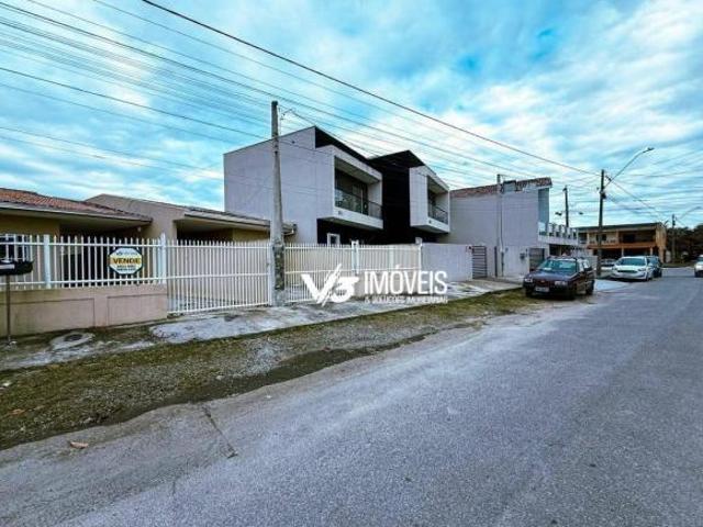Casa com 80m² 03 dormitórios sendo 01 suíte! Excelente localização
