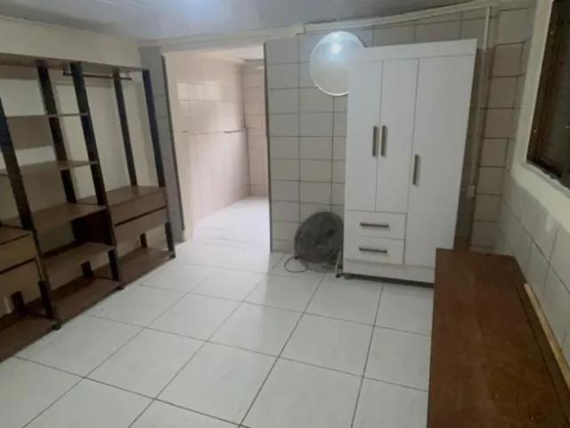 Casa com 80m², localizada no bairro Auxiliadora em Porto Alegre/RS