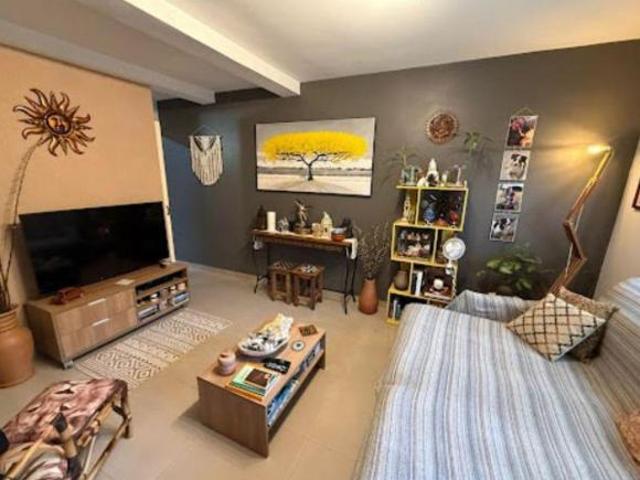 Casa com 85 m² e 2 quartos à venda em Vila Butantã