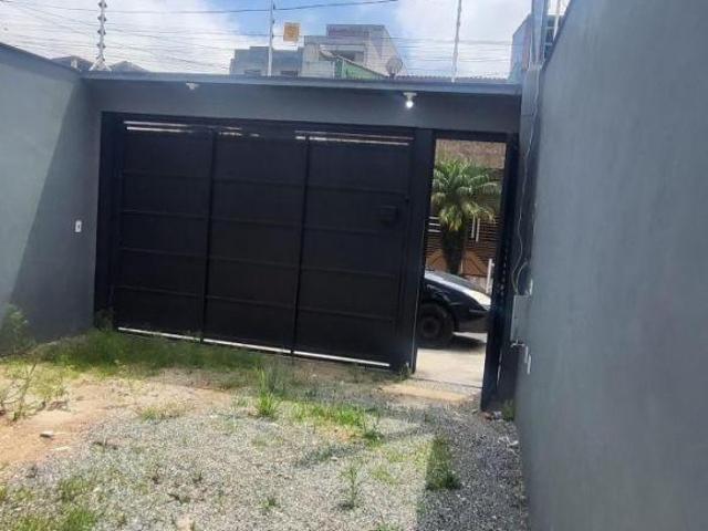 Casa com 89 m² e 3 quartos à venda em Jardim Caiubi