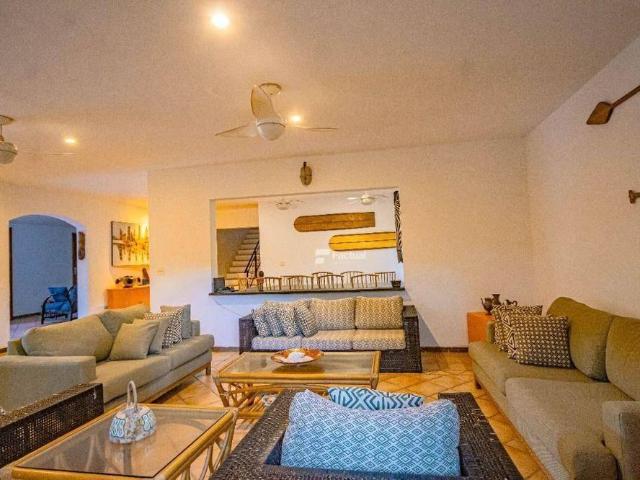 Casa Com 8 Dormitórios, 700 m² Venda por R$2.800.000ou Aluguel por R$15.400,00/dia Praia D