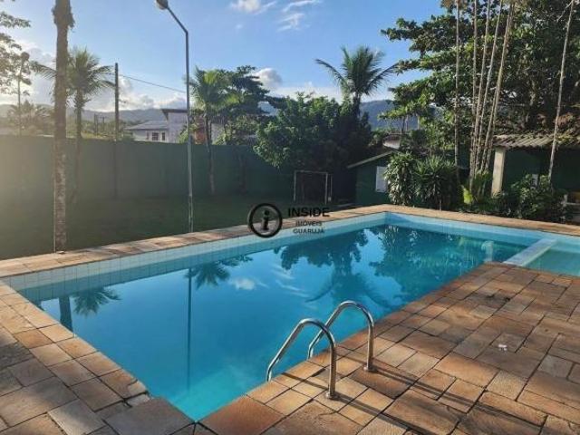Casa com 8 quartos à venda