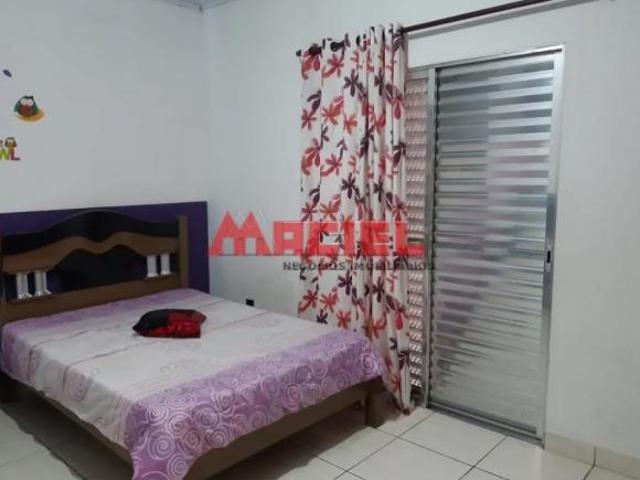 Casa com 8 quartos à venda, 160 m² por R$ 370.000 Bairro Conjunto Residencial Dom Pedro I São Jo