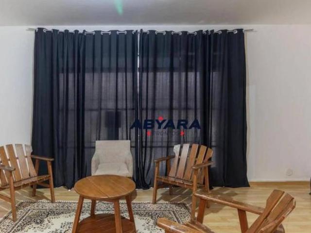 Casa com 8 quartos à venda, 240 m² por R$ 5.000.000 Pinheiros
