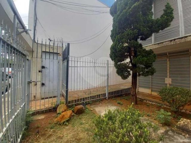 Casa com 8 quartos à venda em Centro SP