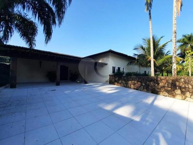 Casa com 8 quartos à venda em Jardim acapulco SP