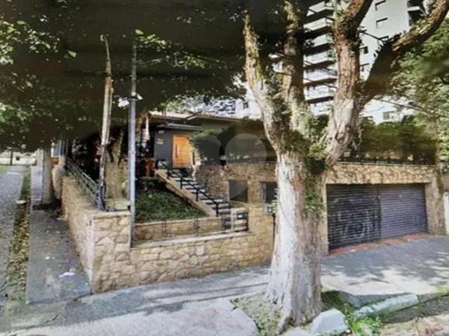 Casa com 8 quartos à venda em Saúde SP