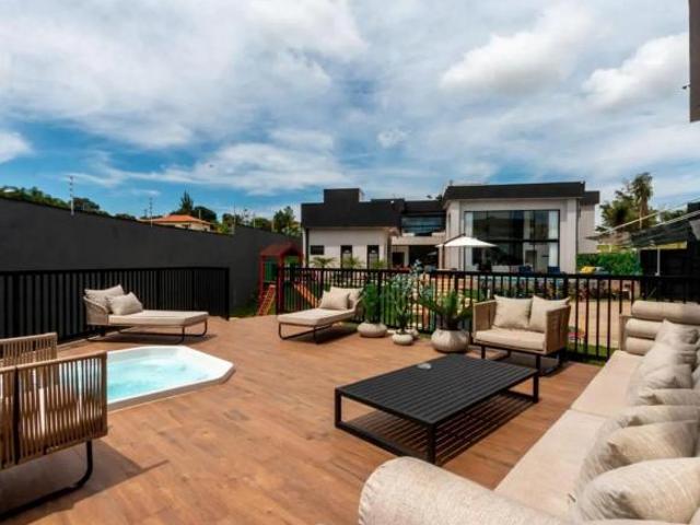 Casa com 8 Suítes Cerqueira César
