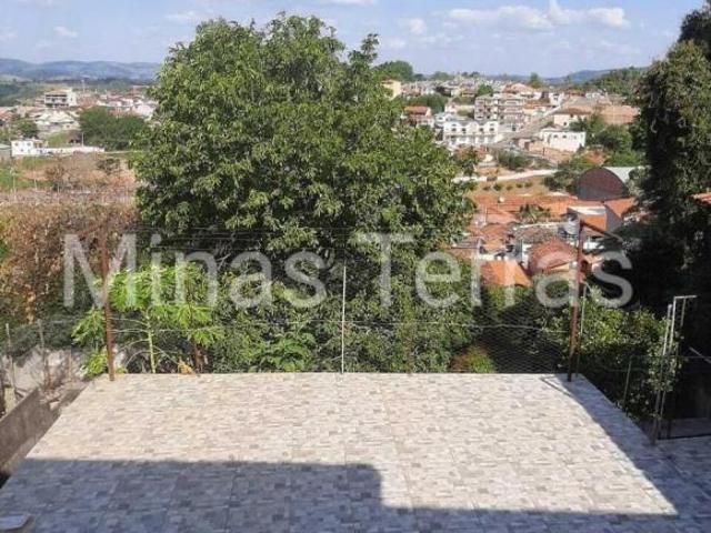 CASA COM 90 M² À VENDA EM PIRACEMA MG