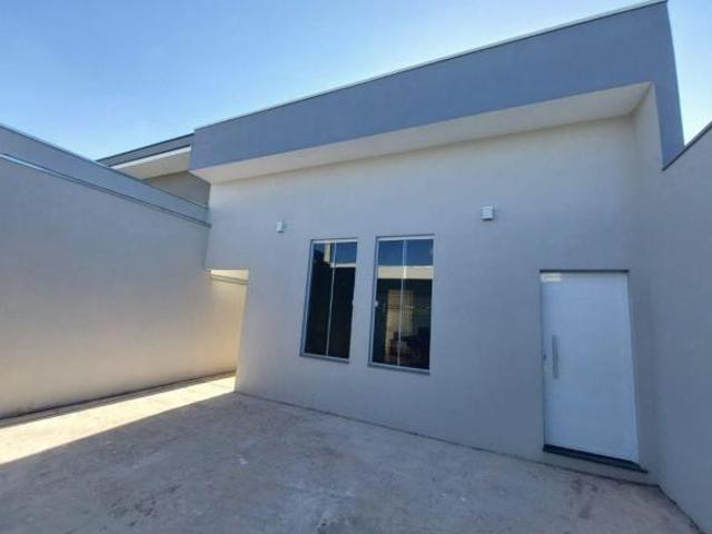 Casa com 90 m² e 3 quartos sendo 1 suite à venda em Loteamento novo São Pedro e São Paulo
