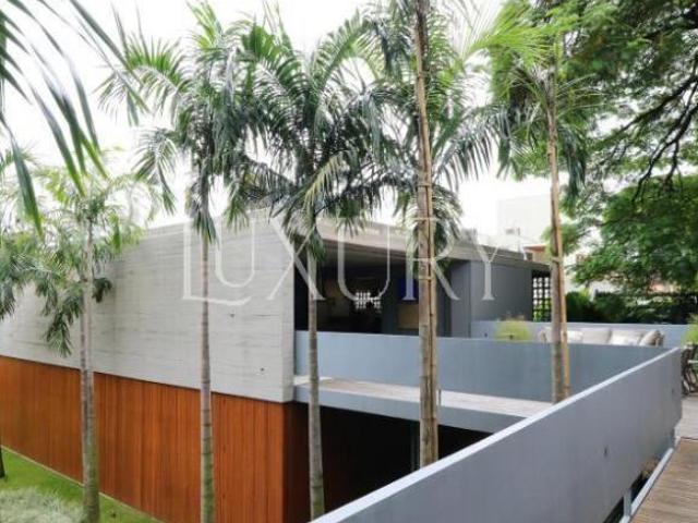 Casa com 914 m², 4 quartos sendo 4 suítes à venda no bairro Alto de Pinheiros