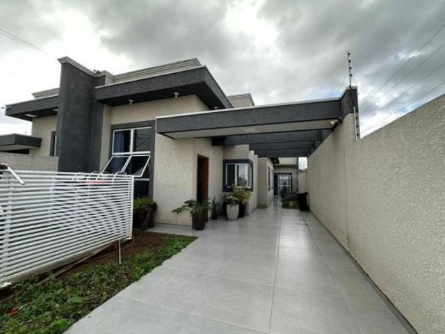 Casa com 97 m² e 3 quartos à venda e aluguel em Araucária