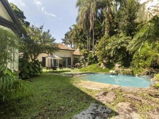Casa com 983 m², 5 quartos sendo 5 suítes à venda no bairro Cidade Jardim