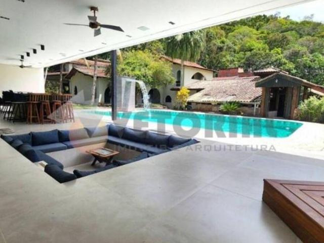 Casa com 996 m² e 6 quartos à venda, São Sebastião