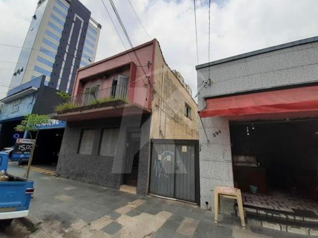 Casa com 99 m2 para incorporação de Condomínio fechado próxima ao metro Santana