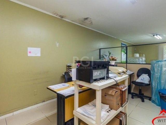 Casa com 9 dormitórios no bairro São Geraldo, pode ser comercial