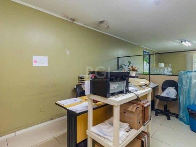 Casa com 9 dormitórios no bairro São Geraldo, pode ser comercial
