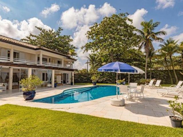 Casa com 9 dormitórios à venda, 1350 m² por R$ 12.800.000,00 Praia de Pernambuco Guarujá/SP