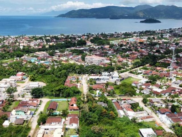 Casa com 9 quartos, Praia da Lagoinha, Ubatuba R$ 2 mi, Cod: 2054