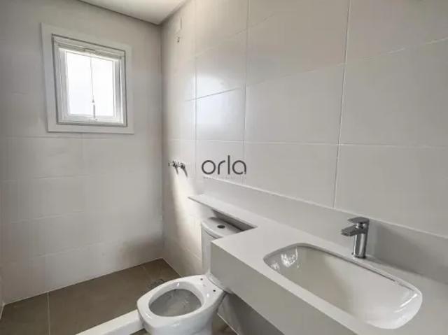 Casa com 03 dormitórios sendo 01 suíte à venda – Condomínio Páteo Marbella em Xangri lá. REF: 768801