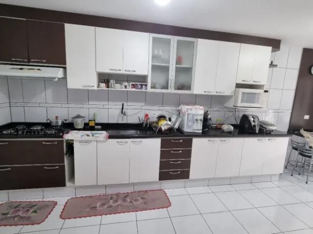 Casa com 03 dormitórios sendo 01 suíte na região oeste de Londrina