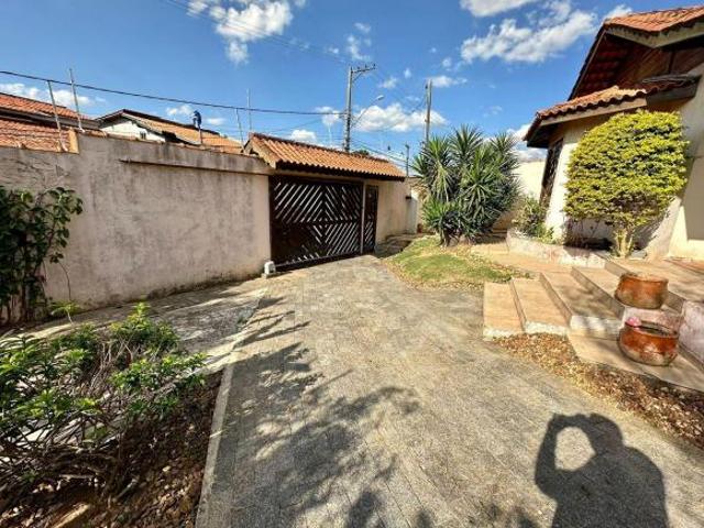 Casa com 03 dormitórios, sendo 01 suíte, à venda no Mogi Moderno, Mogi das Cruzes SP
