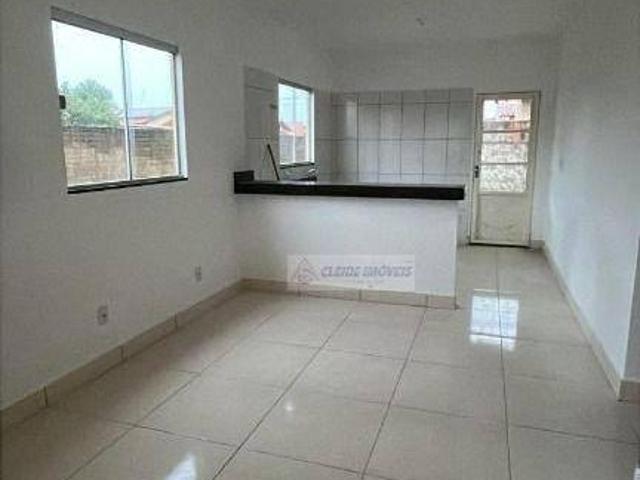 Casa com 03 dormitórios 01 suíte à venda,– Condomínio São José – Cuiabá/MT