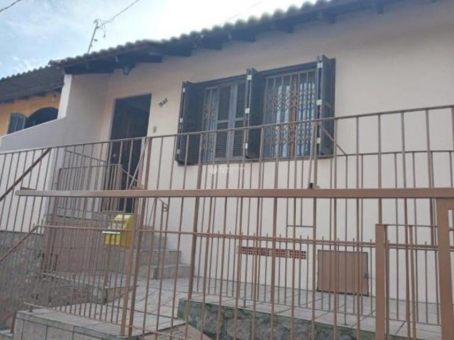 Casa com 03 dormitórios, 138 metros de área privativa, na zona leste