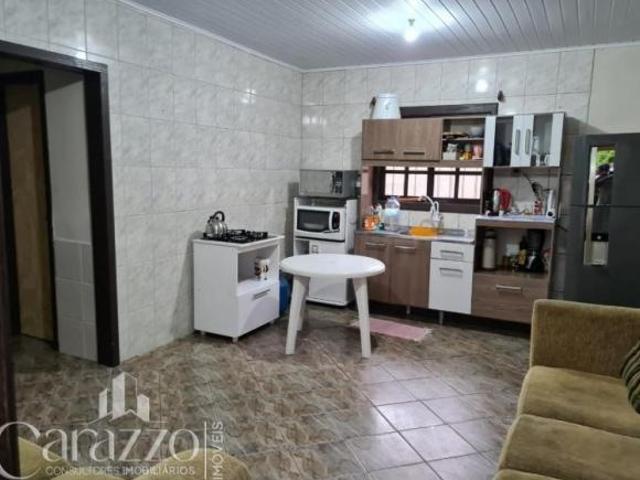 Casa com 03 dormitórios
